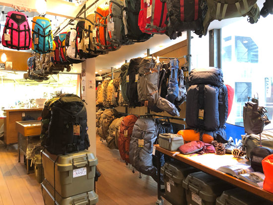 MYSTERY RANCH TOKYO - 株式会社エイアンドエフ | 世界のアウトドア用品を40年輸入販売